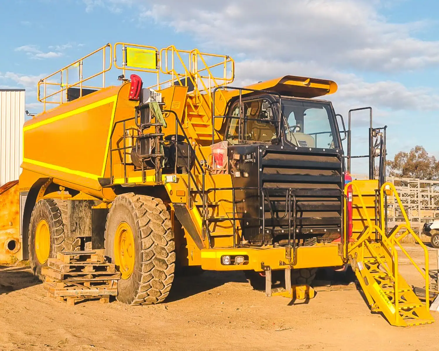 Caterpillar 773 Water Truck Sound Package | Minetek