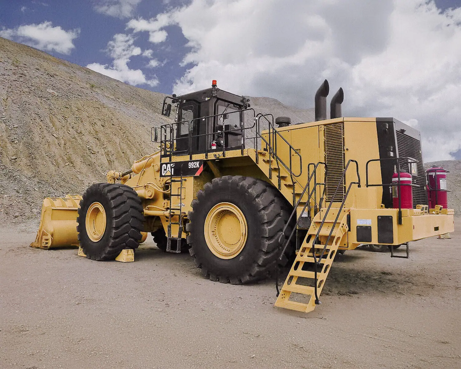 Caterpillar 992 Sound Package for Noise Reduction | Minetek