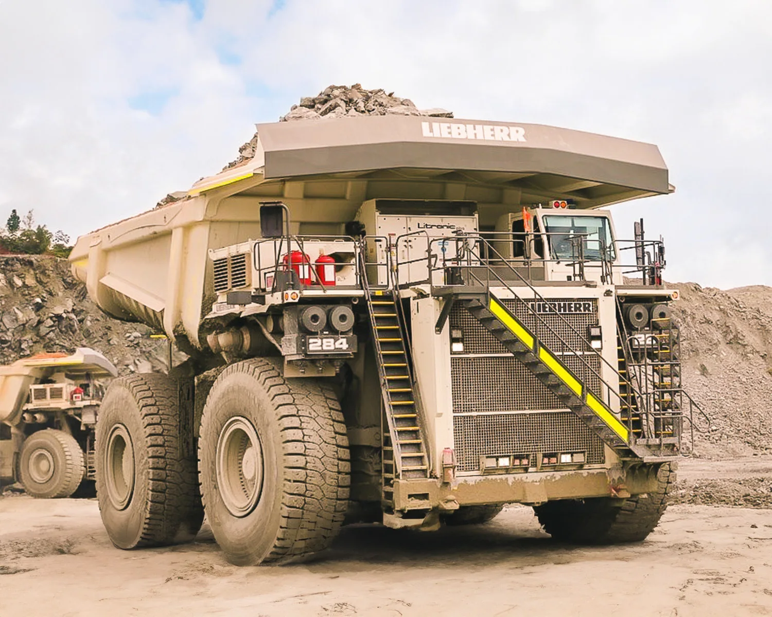 Liebherr T 284 Mining Truck Sound Package | Minetek